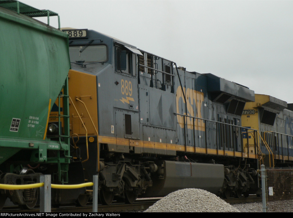 CSX 889